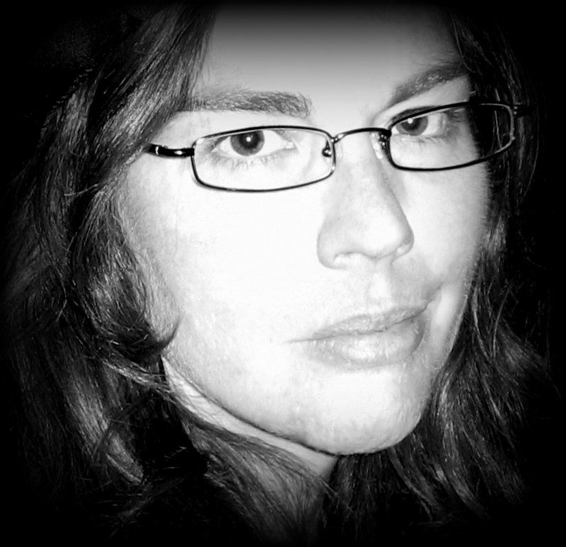 Kelli Simpson | MockingHeart Review